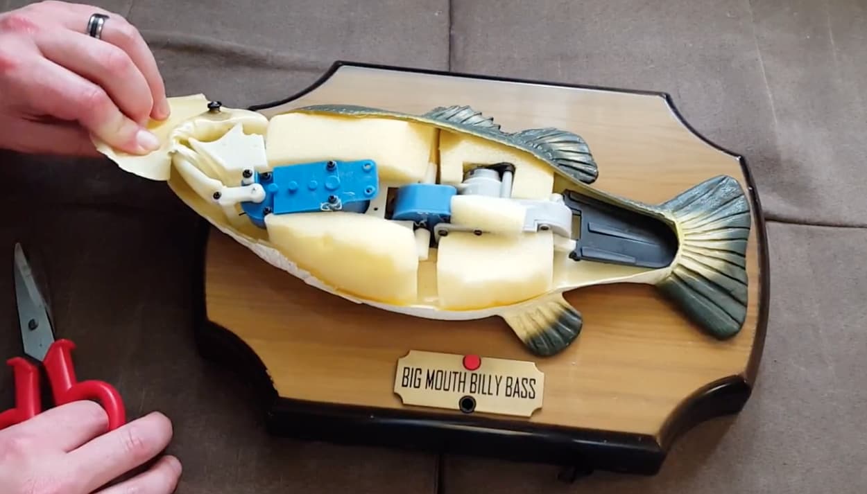 The Rise And Fall Of 2000's Singing Wall-Fish Big Mouth Billy Bass