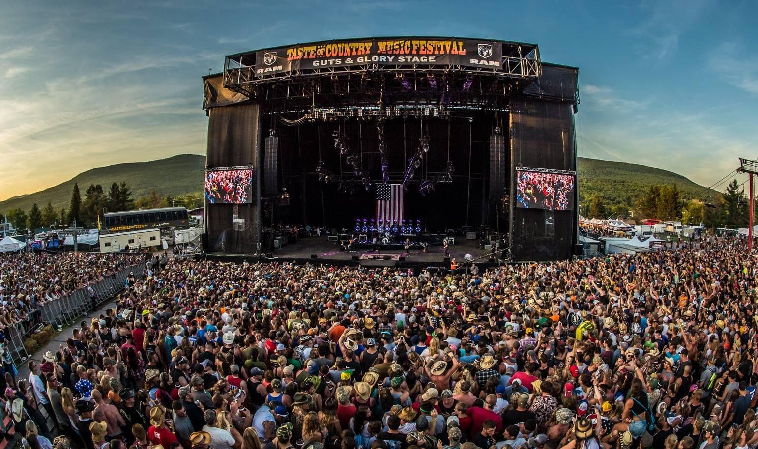 The 32 Best Country Music Festivals In The World, Ranked