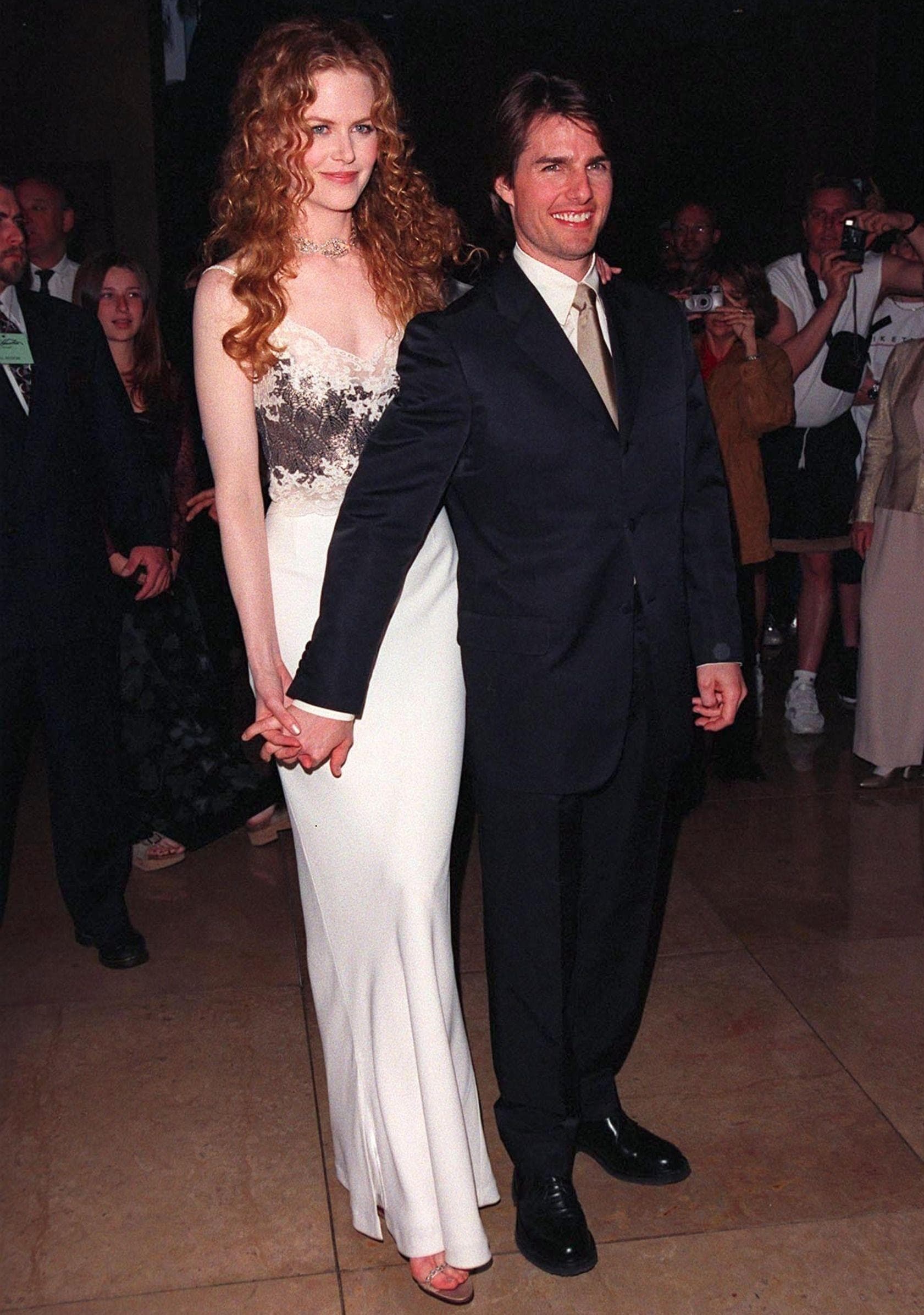 25 Celebrity Couples With Height Differences