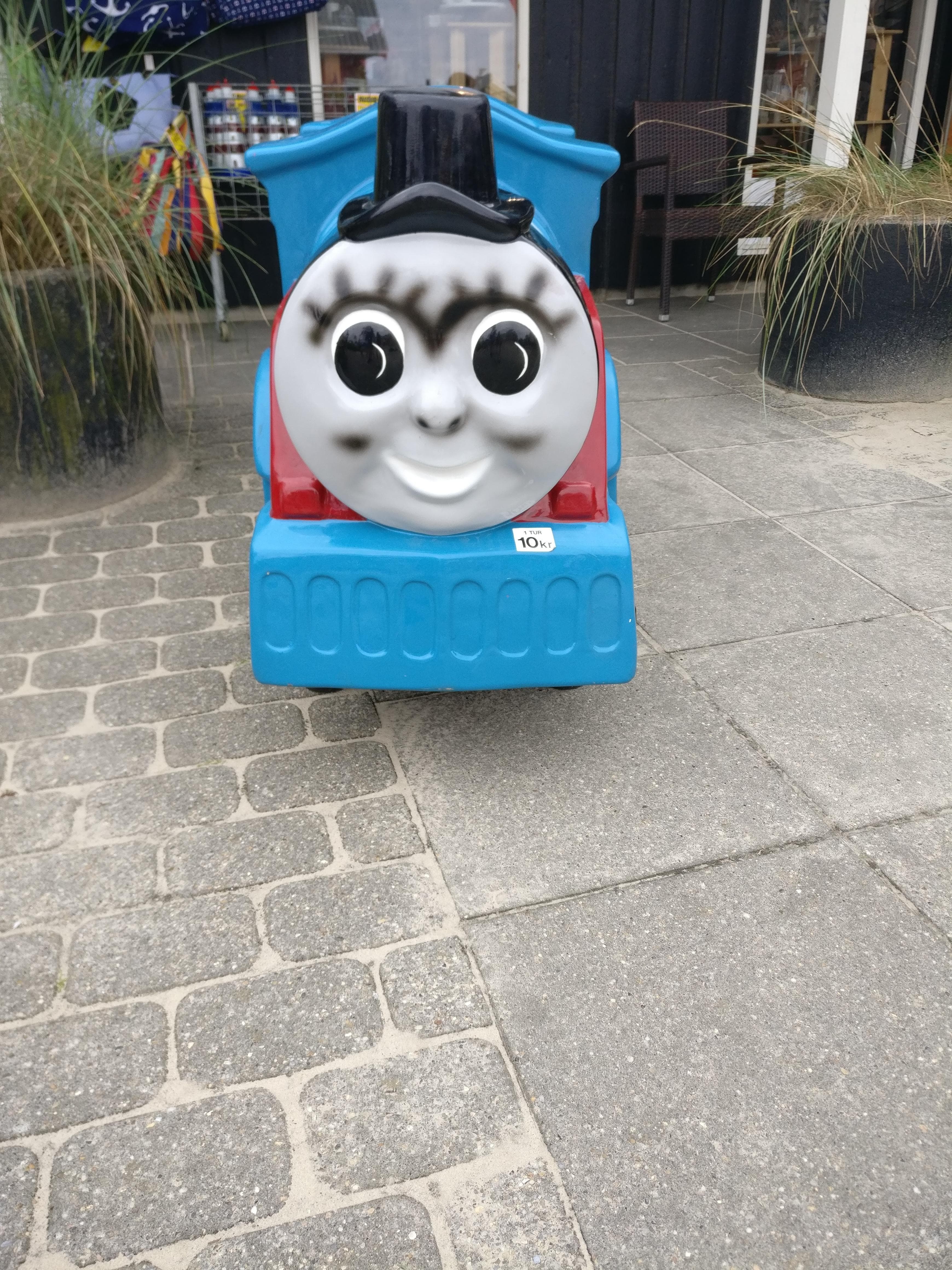 21 Cursed Images Of Beloved Children's Show Character Thomas The Tank ...