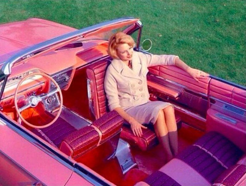 Random Vintage Color Photos Of People With Classic Cars | Best Random Tools