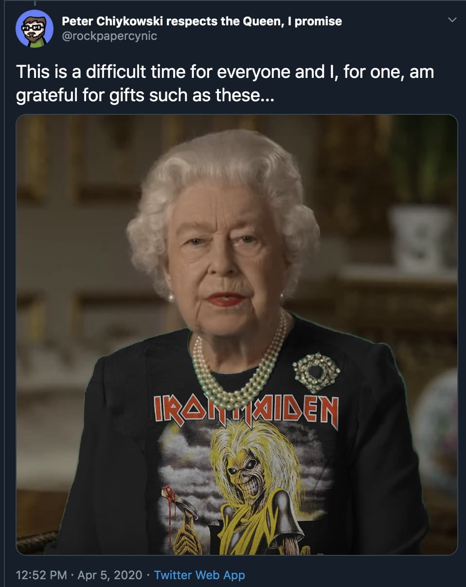 20 Pics Of Queen Elizabeth's Green Dress That People Had Some Photoshop ...