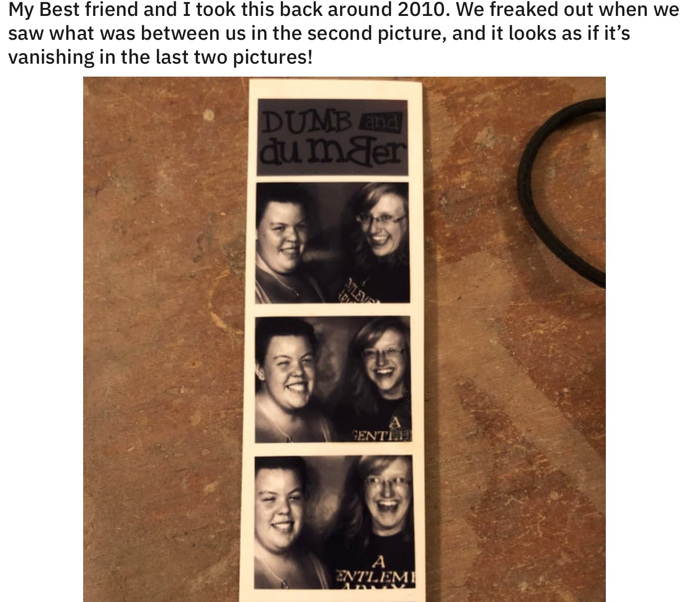 25 Ghost Photobombs That Make Us Say 'AH!'