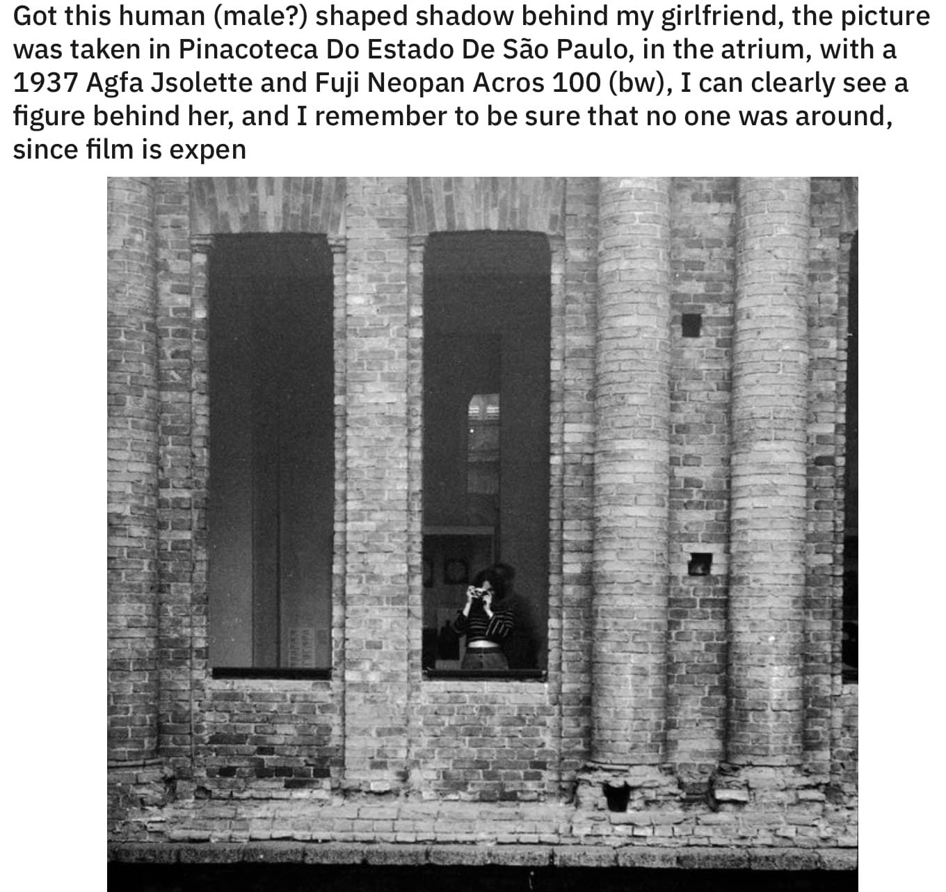 25 Ghost Photobombs That Make Us Say 'AH!'