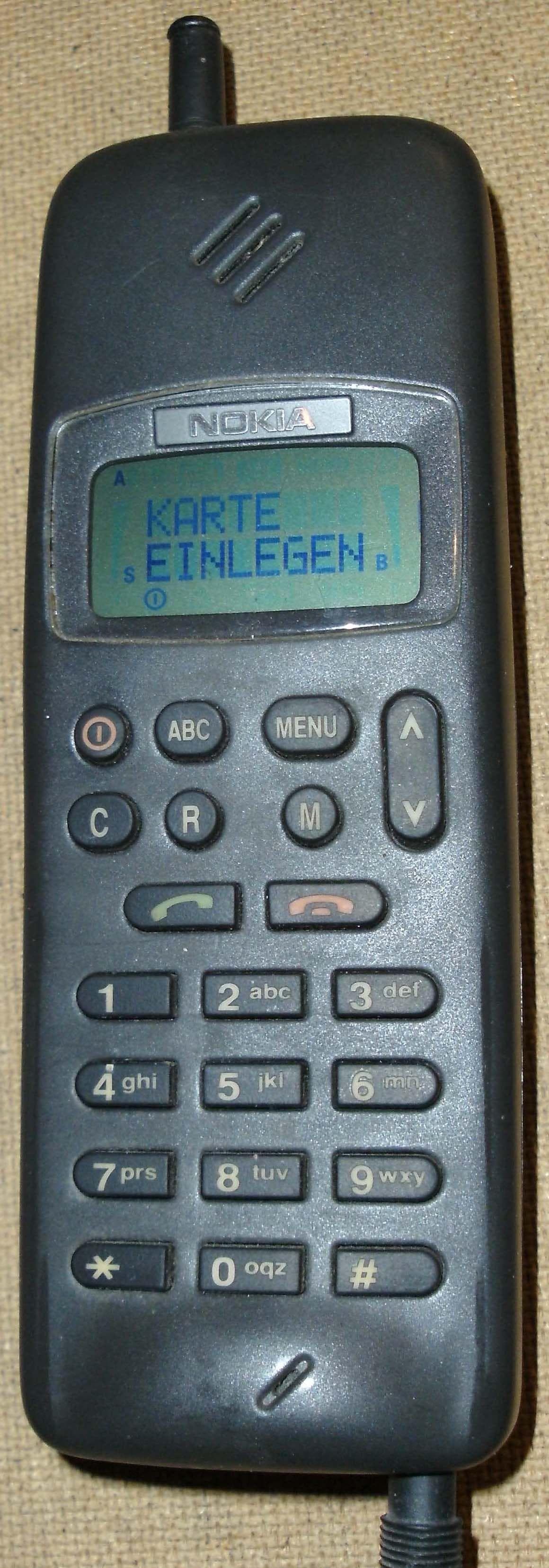 20 Pictures That Show How Cell Phones Have Changed Over The Years