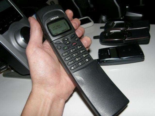 20 Pictures That Show How Cell Phones Have Changed Over The Years
