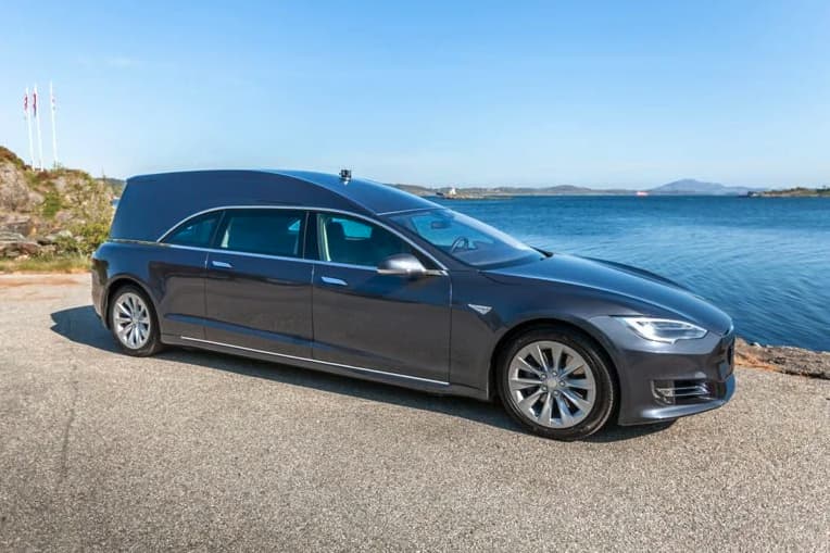 17 Hearses From History That Are The Epitome Of Old-School Cool