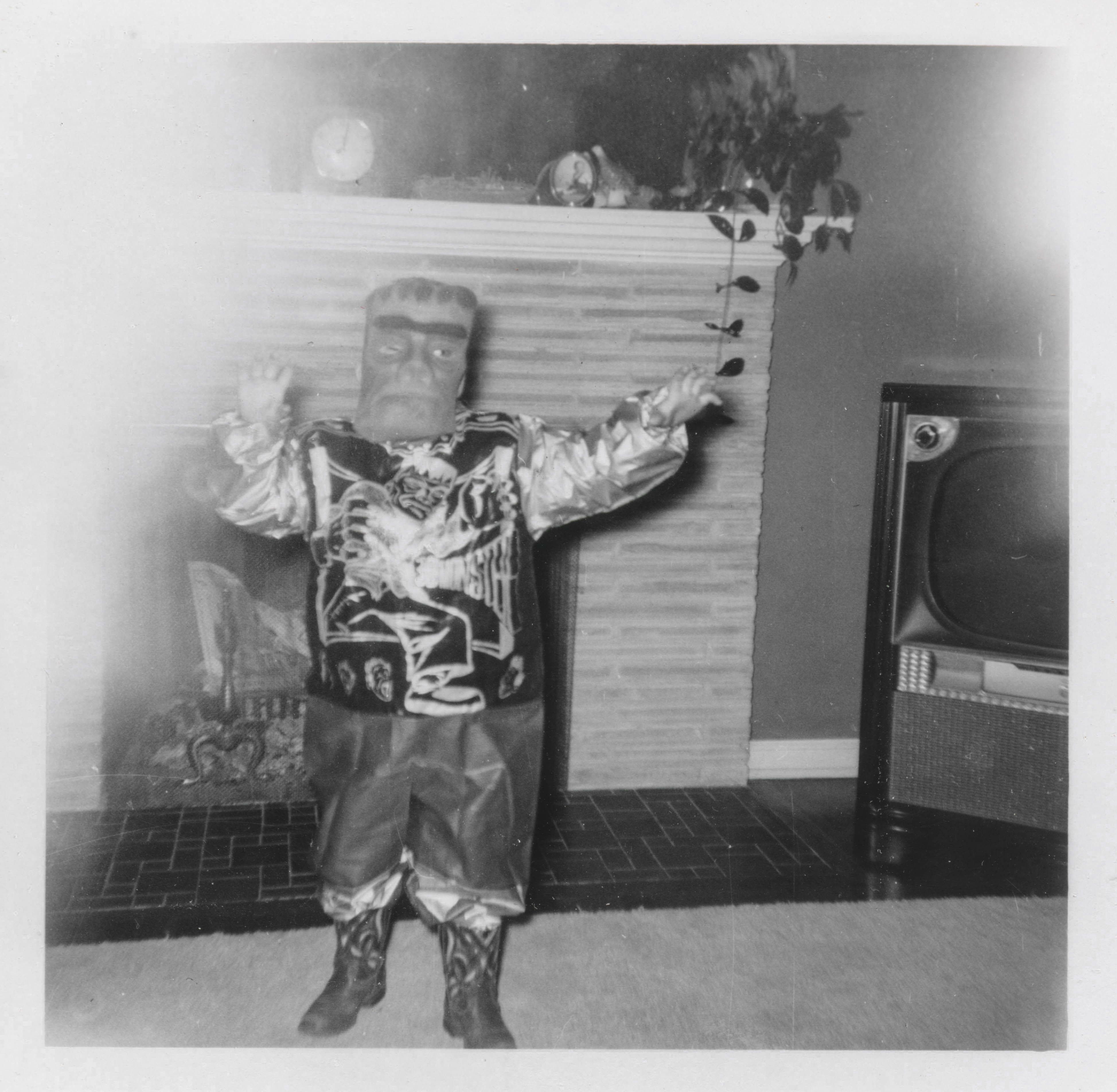 Terrifying Vintage Halloween Costumes | Creepy Old Halloween Costumes
