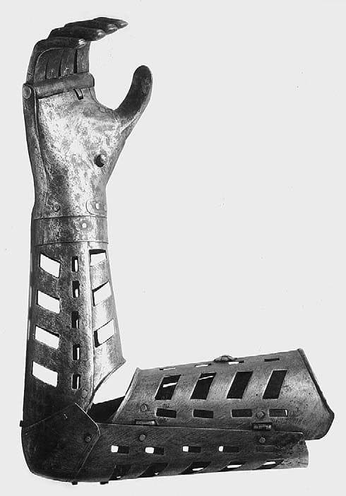 Cool Historical Prosthetics That Made Us Say 'Whoa'