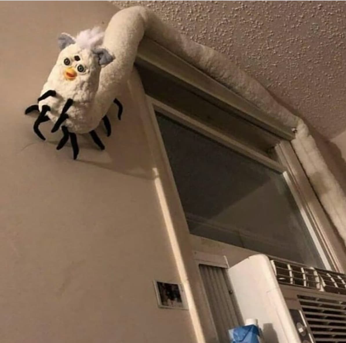 16 Creepy Pictures of Long Furby Toys