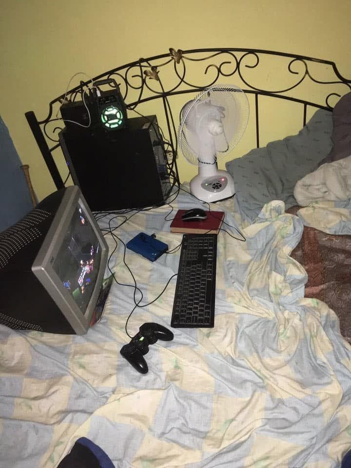 Cursed Gaming Setups That Prove The Resiliency Of The Human Spirit