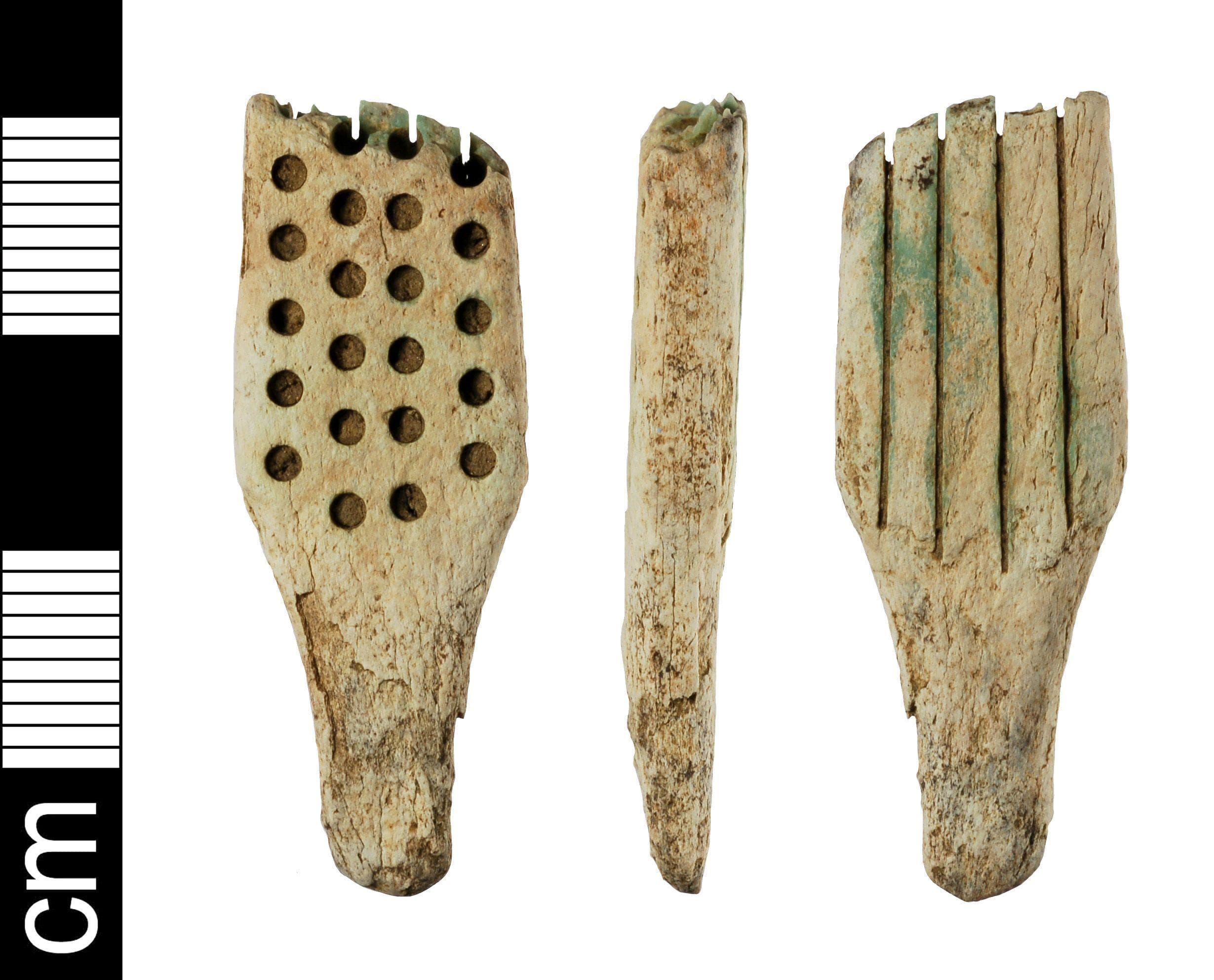 Things People Used For Personal Grooming Throughout History