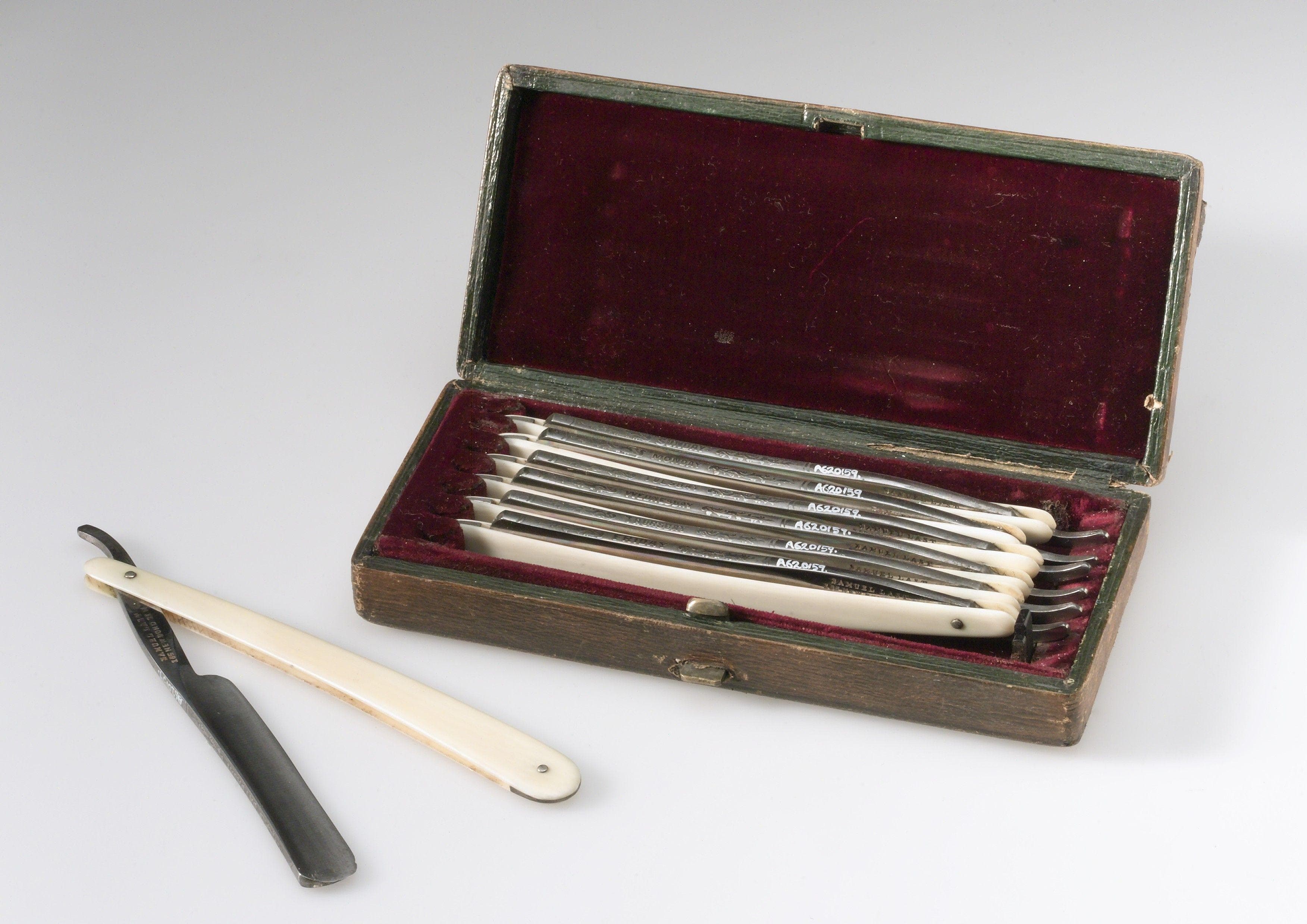 Things People Used For Personal Grooming Throughout History