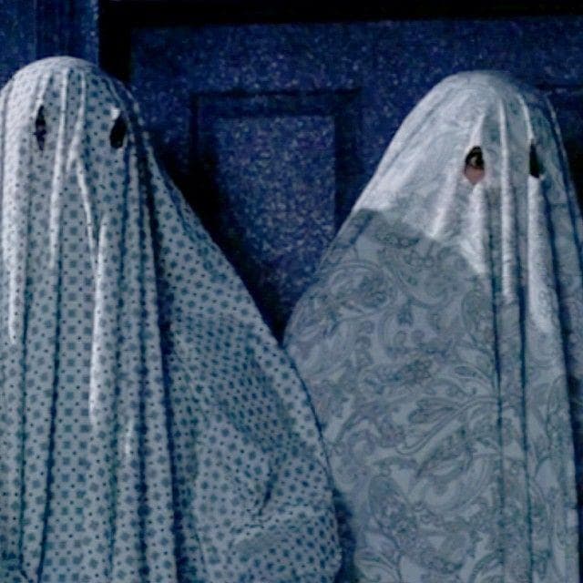 Small Details From 'Beetlejuice' That Prove He's The Ghost With The Most