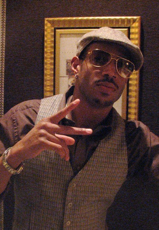 The Incredible True Story Of How Marlon Wayans Was Almost Robin In ...