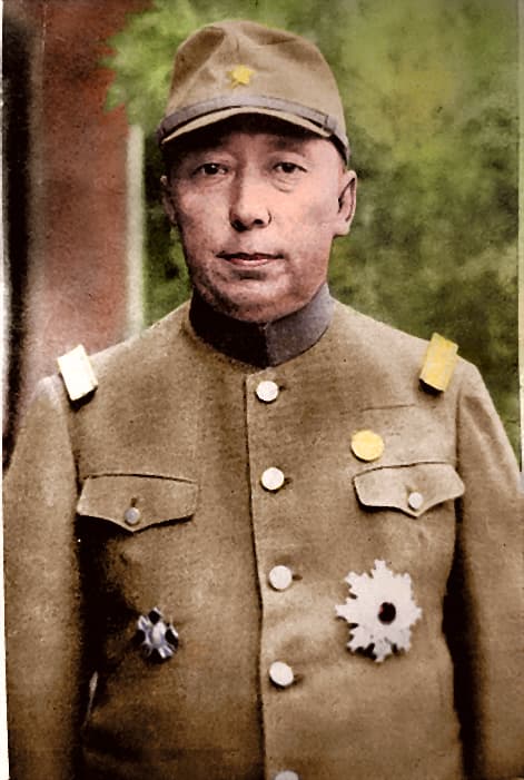 15 Colorized Photos Of Historical Royals