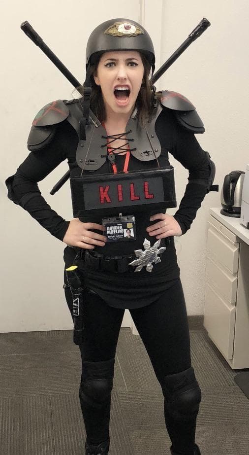 25 Halloween Costumes Inspired By 'The Office' Approved By The Party ...
