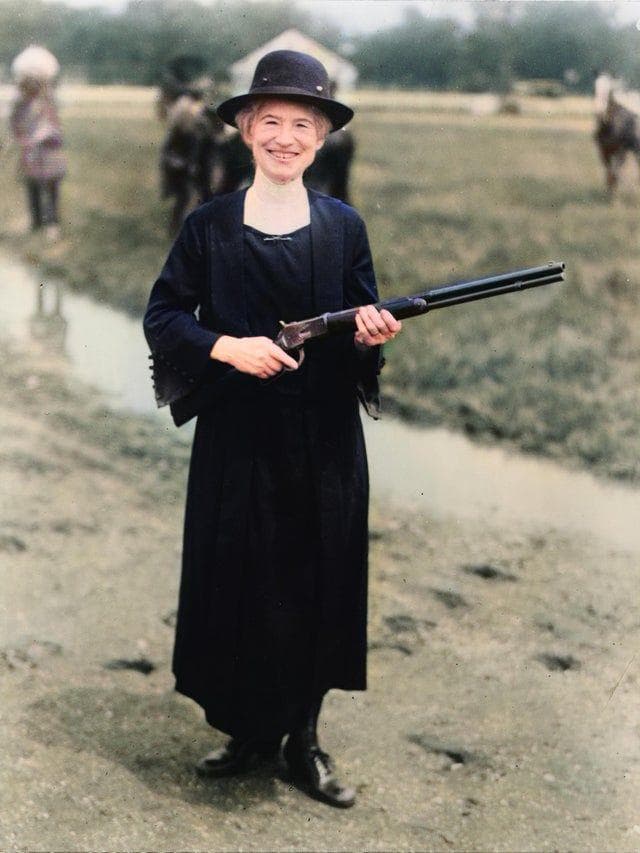 17 Colorized Photographs That Made Us See History In A Completely ...