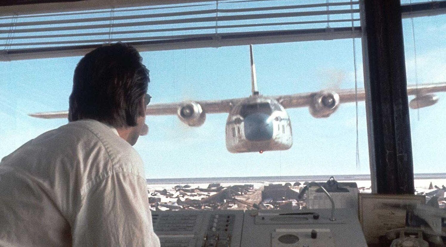 14 Turbulent Behind-The-Scenes Stories From ‘Con Air’