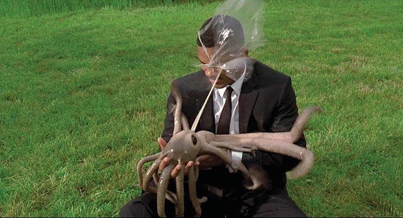 Behind-The-Scenes Stories From Making ‘Men in Black’