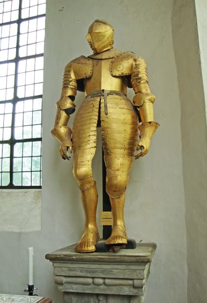 18 Unique Pieces Of Historical Armor That Made Us Say 'Whoa'