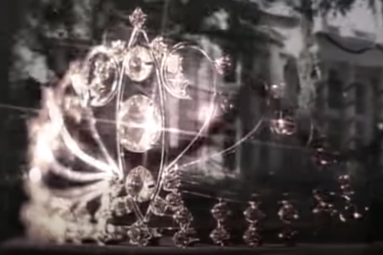 13 Dark Details In 'Thirteen Ghosts' That Are A Little Freaky