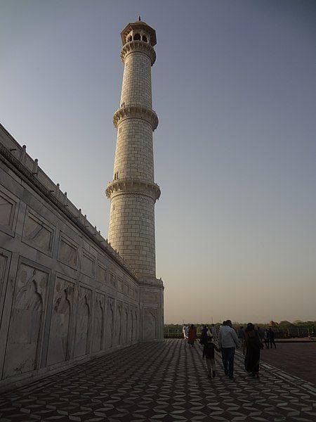 12 Interesting Taj Mahal Facts That Made Us Say 'Whoa'
