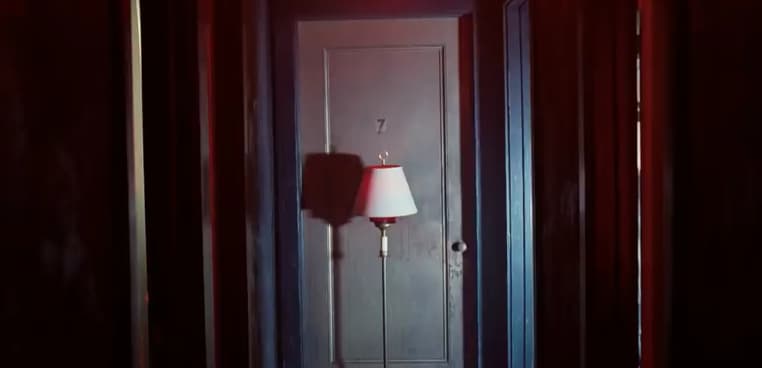 Small, Haunting Details People Found In 'Se7en'