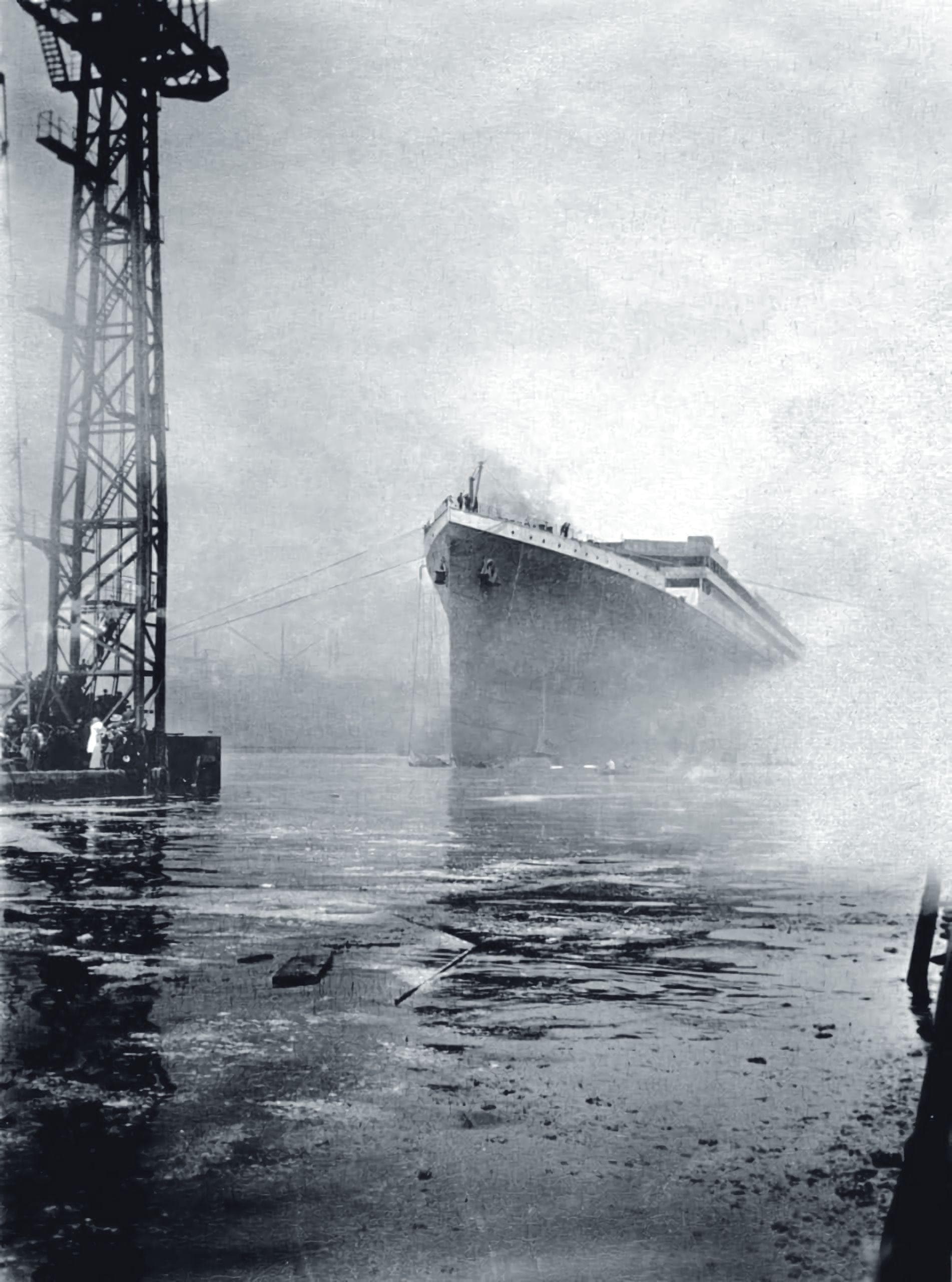 Fascinating And Rare Photos That Document The Titanic's Journey