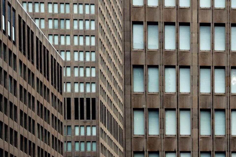 26 Perplexing Photos We Found This Month That Were Taken From Confusing ...