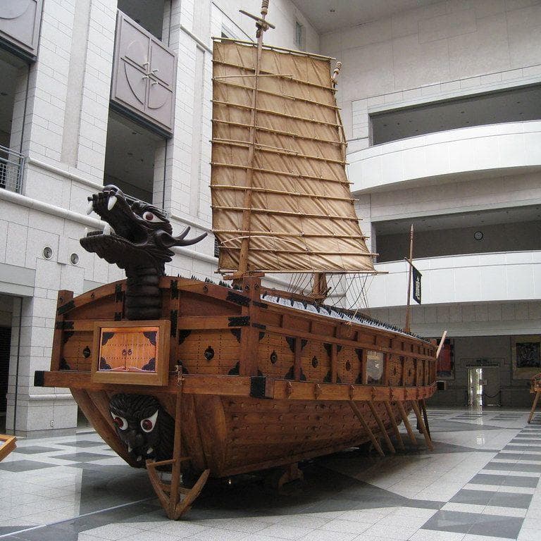 18 Artifacts From Historical Combat That Made Us Say 'Whoa'