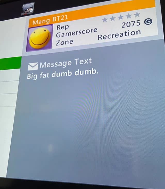 27 Cringey But Funny DMs That People Actually Sent When Playing Xbox Live
