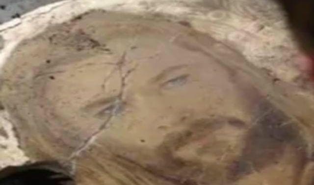 Small Details In Superhero Movies That Demand A Rewatch