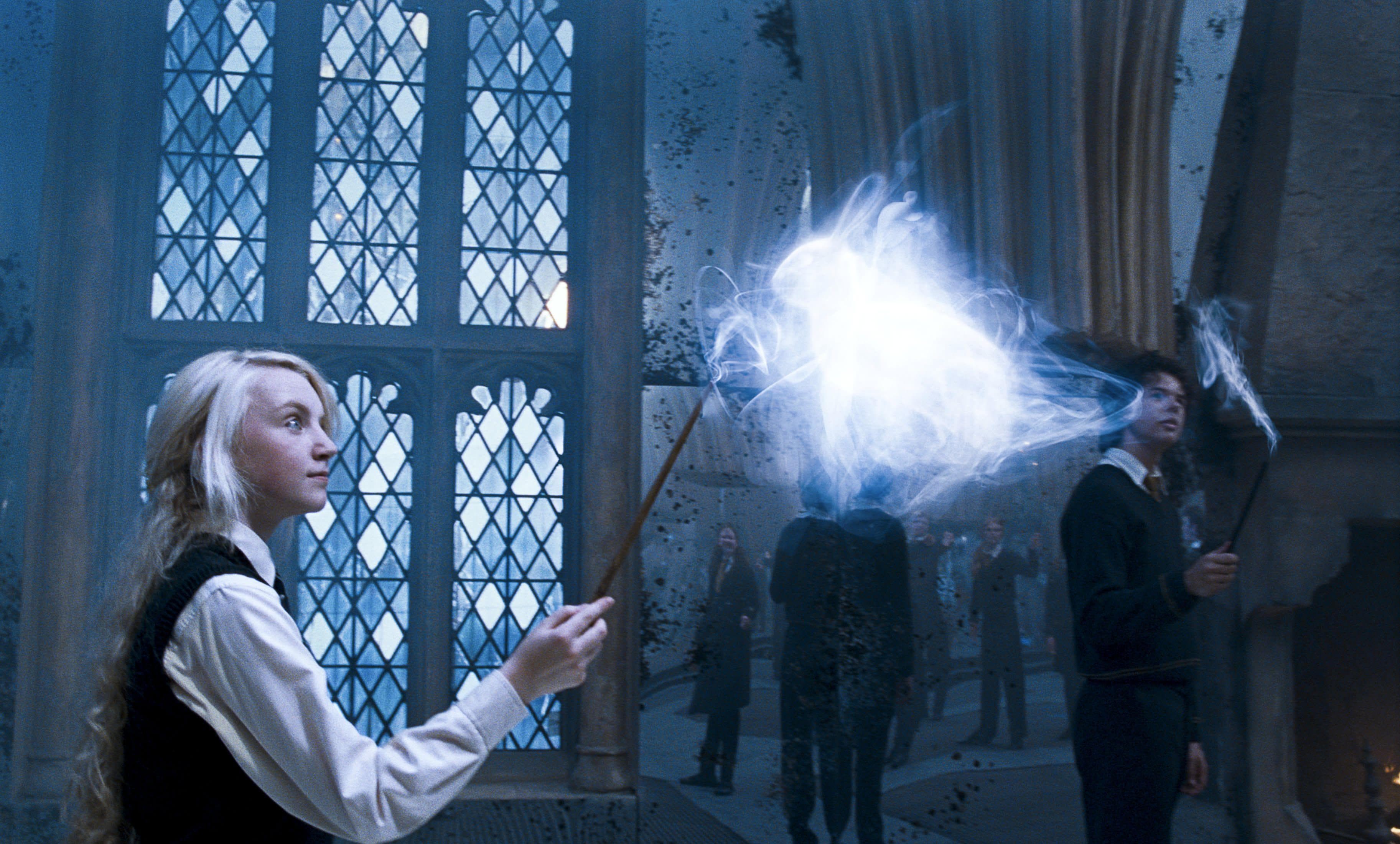 Fans Are Sharing Obscure Lore About Spells And Potions In 'Harry Potter'