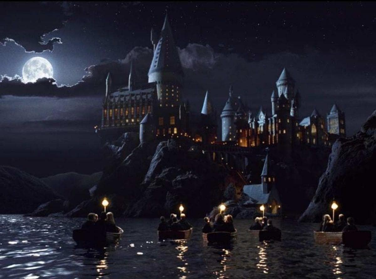 A Complete Timeline Of Hogwarts History