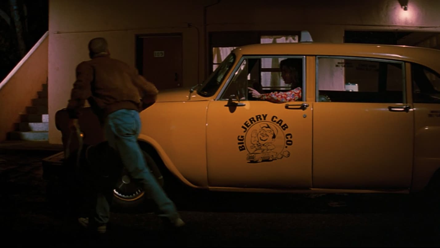 14 Small Details From 'Pulp Fiction' That We Just Noticed