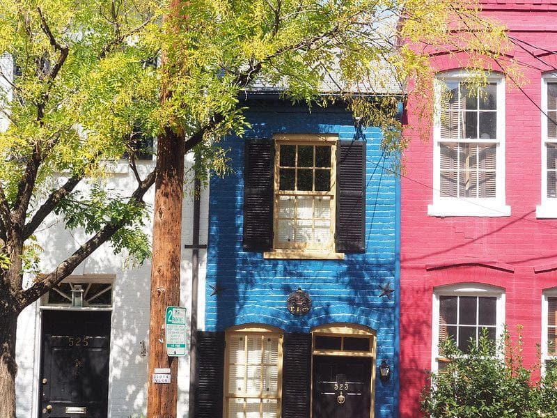 The Most Fantastically Petty Houses Built Out Of Pure Malicious Spite