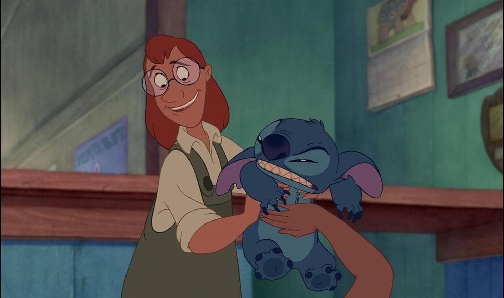 10 Times Movie Heroes Were Saved By Random No-Names