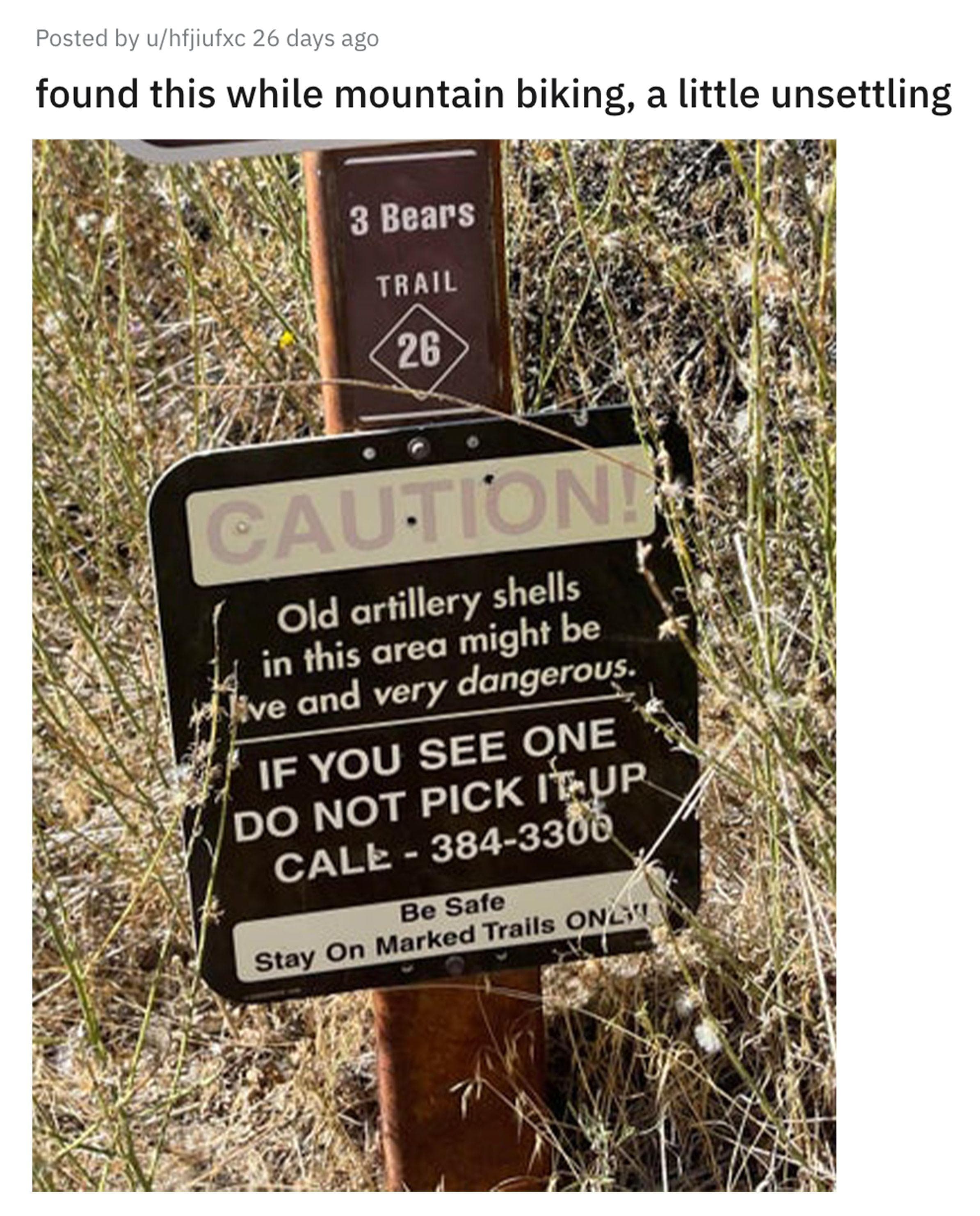 25 Terrifying Safety Signs That We Don't Want To See While Hiking