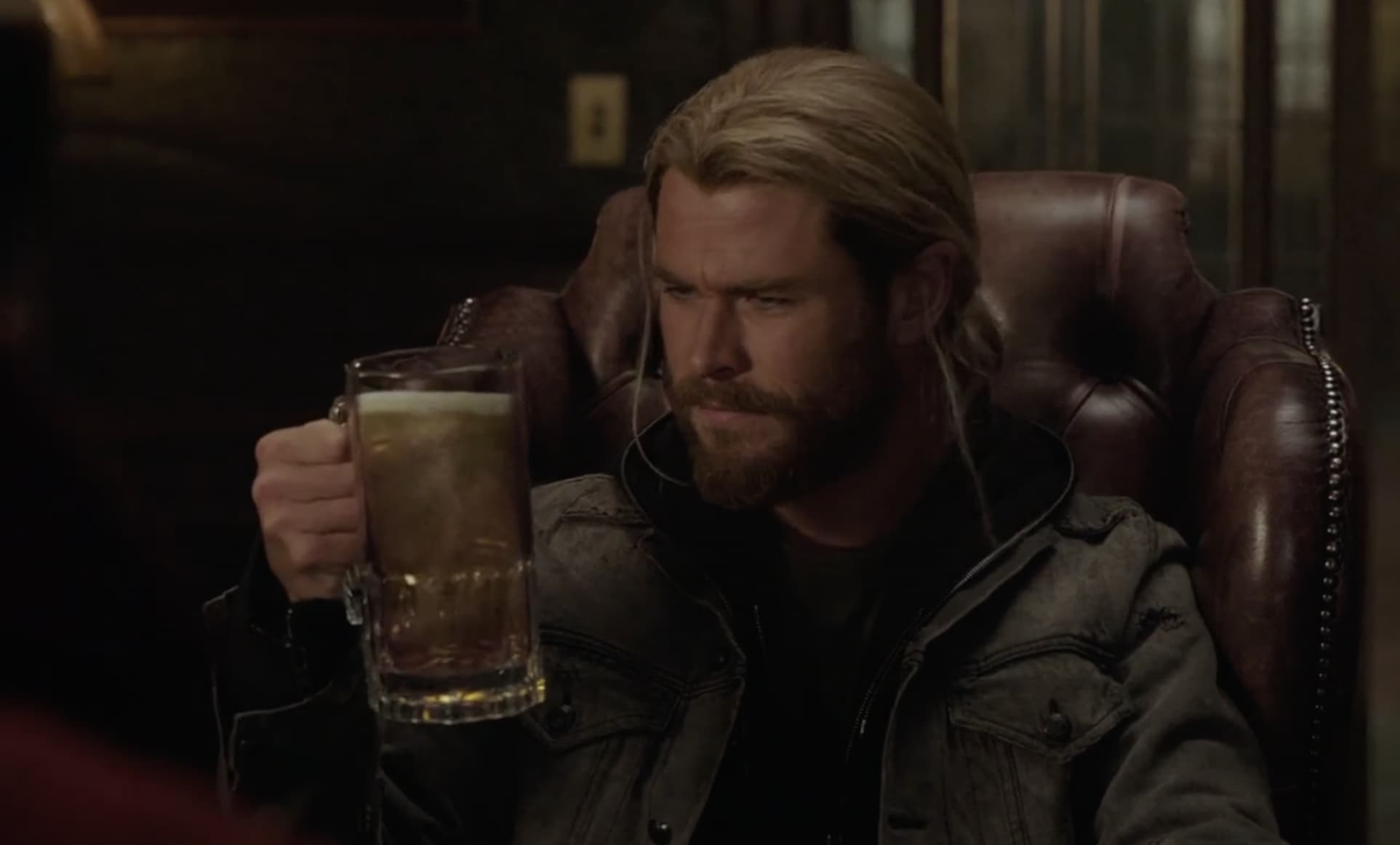 14 Superhero Movie Moments That Were Low-Key Power Moves