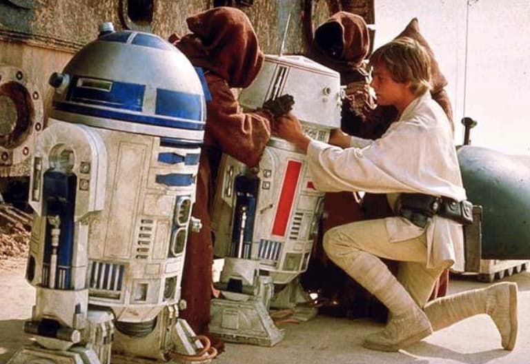 Fans Are Sharing Obscure 'Star Wars' Lore About Droids