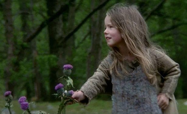 15 Symbolic Details Fans Noticed In Classic War Movies