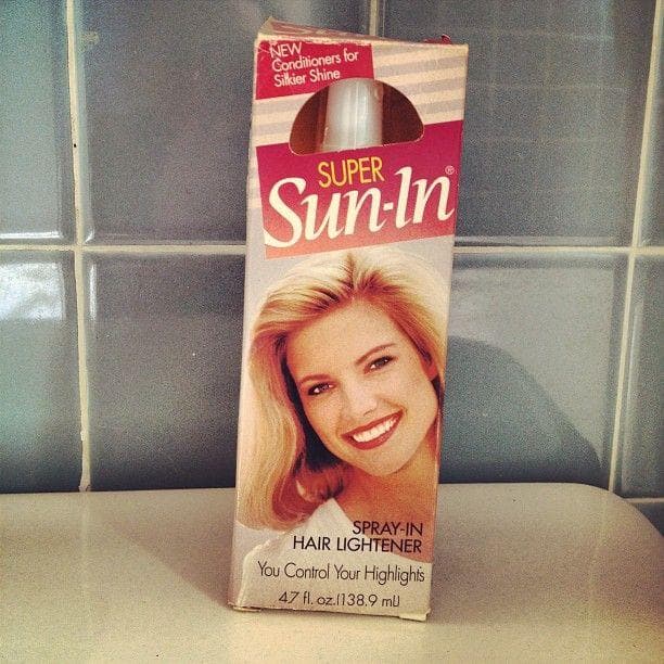 People Are Describing What The '90s Smelled Like, And It Stinks
