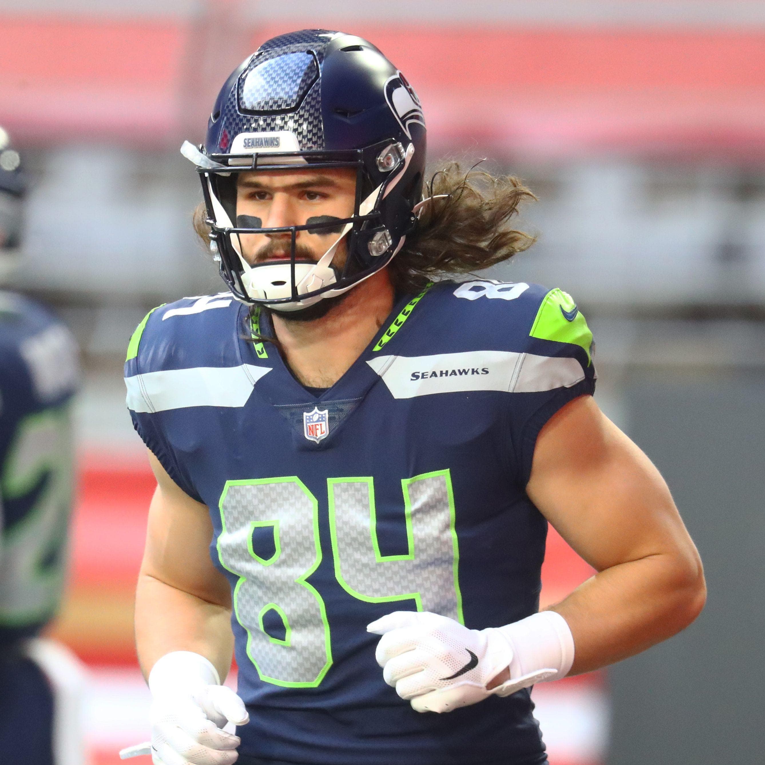 The 25+ Tallest NFL Players Right Now, Ranked