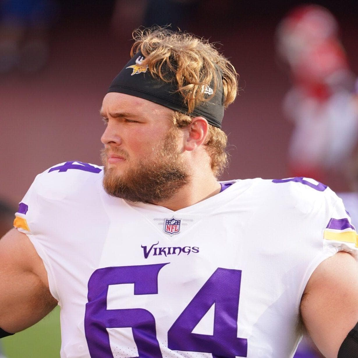 The 25+ Tallest NFL Players Right Now, Ranked