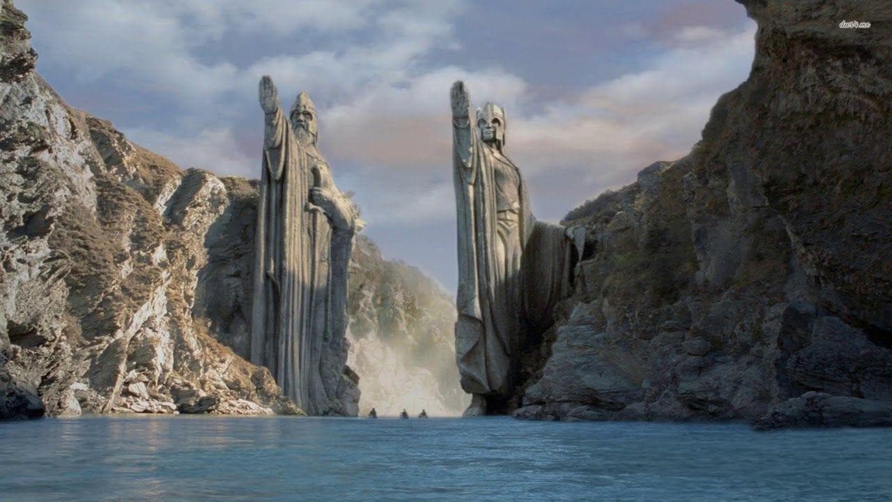 'Lord of the Rings' Fans Point Out The Weirdest Lore In Middle-earth