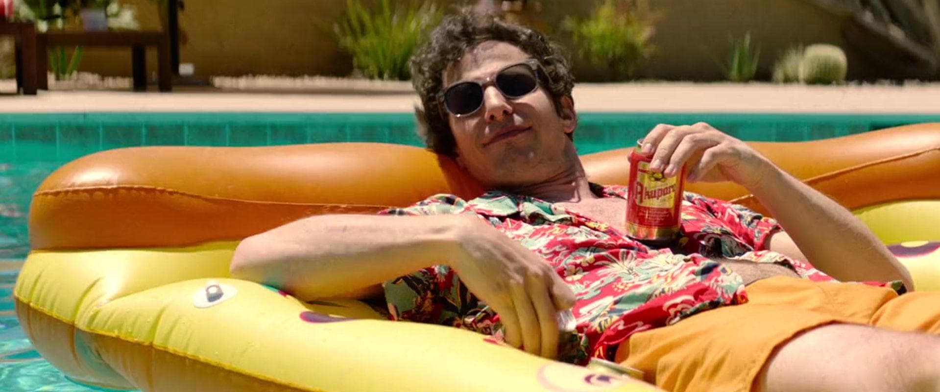 20 Prop and Wardrobe Details In Time Travel Comedies That Stand The ...