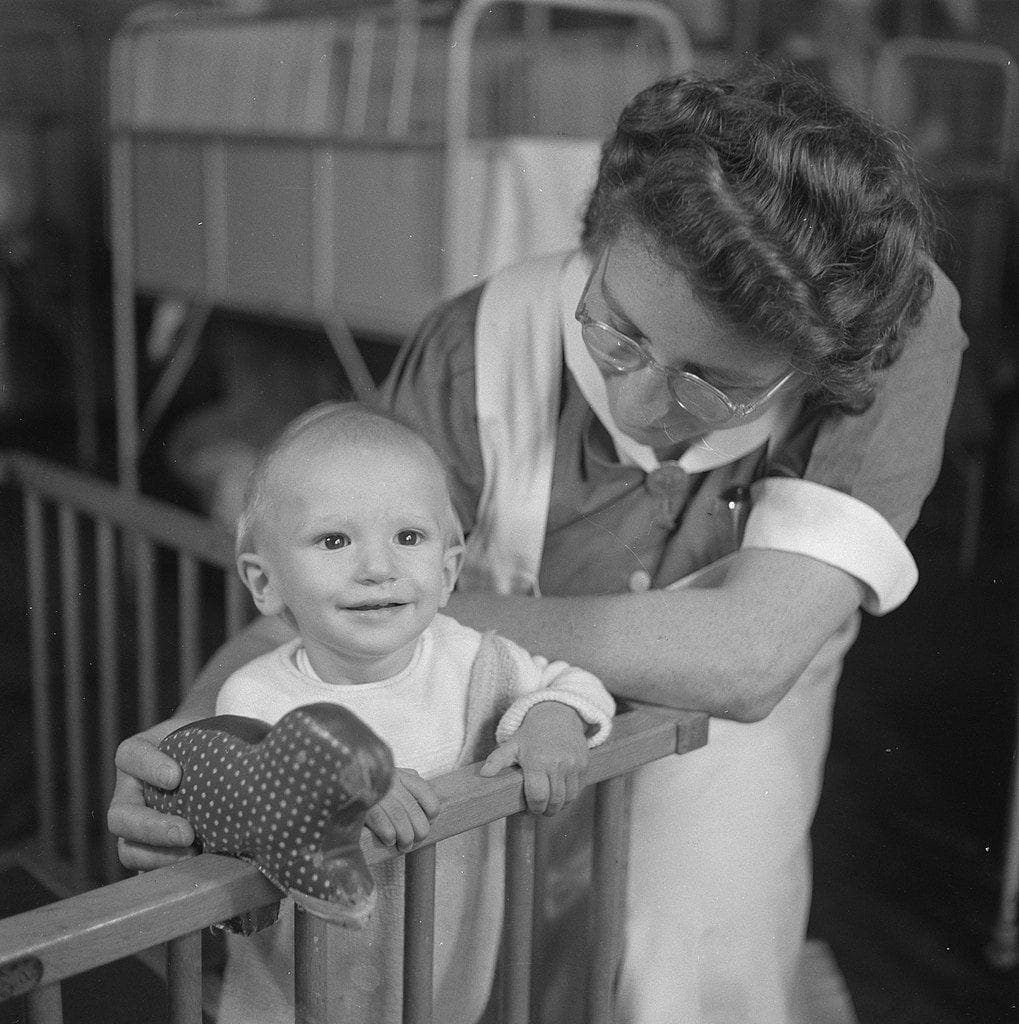 Weird History Readers Share The Funniest Historical Facts They Know