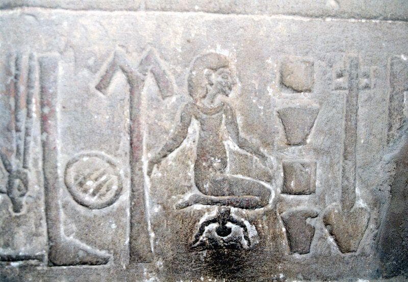 12 Facts About The History Of Midwifery That Really Deliver