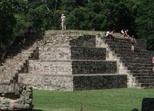 The Strangest Things Buried In The Tombs Of Famous Kings And Queens
